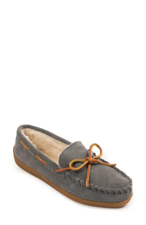 Minnetonka Suede Driving Shoe