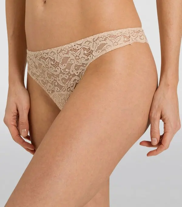 Hanro Moments Thong - Nude