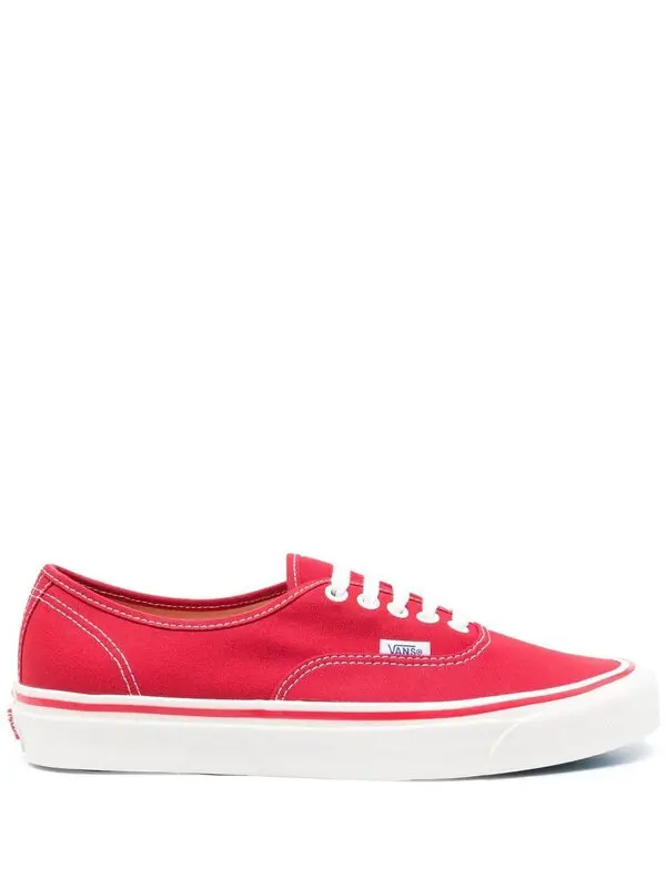 VANS Classic Low-top Sneakers