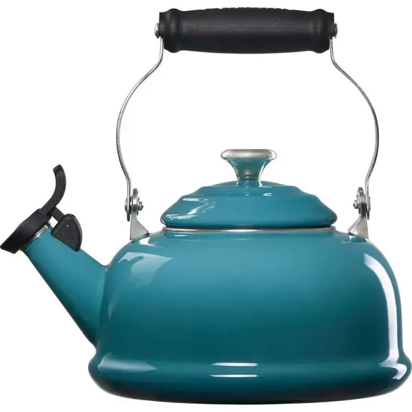 LE CREUSET Classic Whistling Tea Kettle - Caribbean