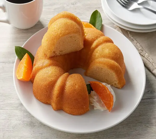 DOCKSIDE MARKET 24oz Flavored Bundt Cake
