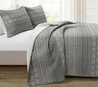 LUSH DECOR Hygge Geometic Oversized Quilt Set King By