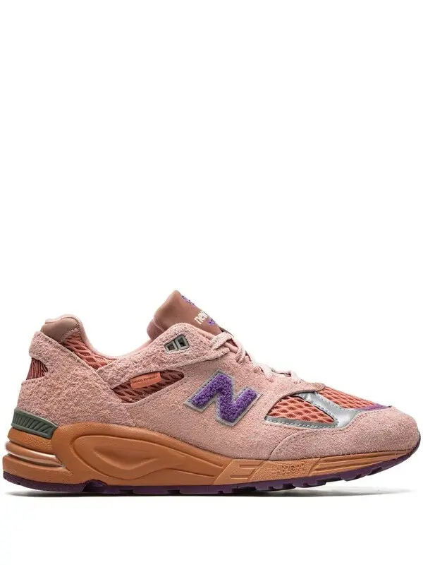 NEW BALANCE X Salehe Bembury 990v2 Sneakers - Pink