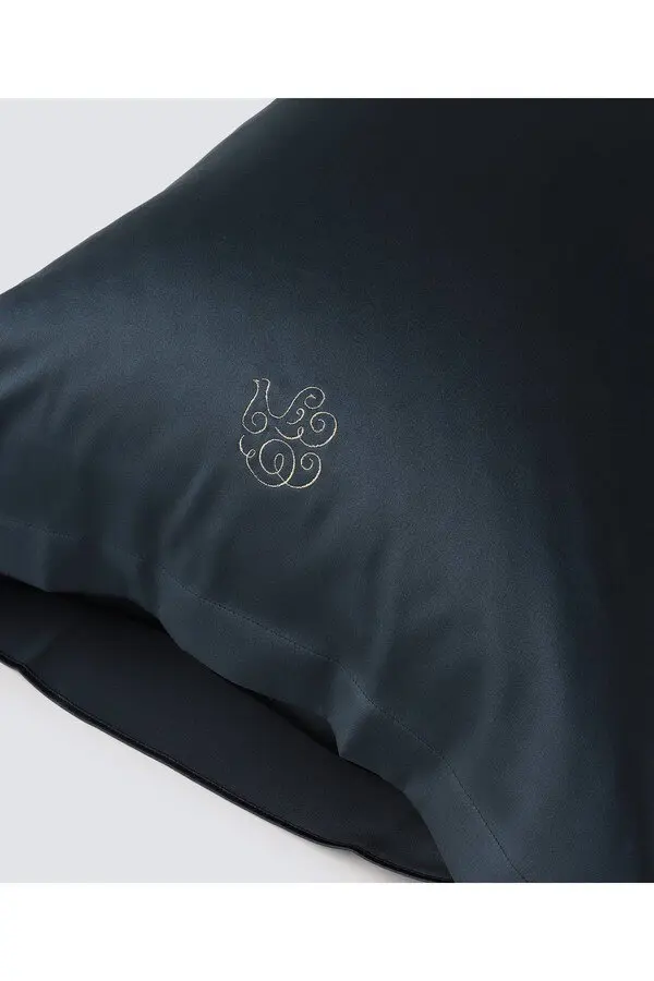 FOO TOKYO Silk Pillowcase - Navy