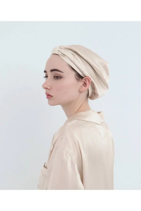 FOO TOKYO Silk Cap - White