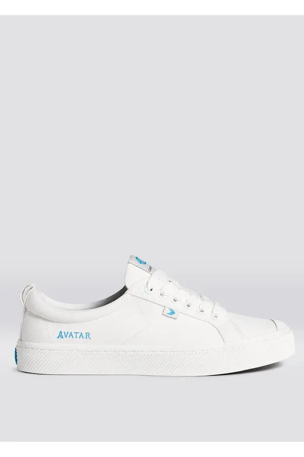 Cariuma Oca Low Avatar Off- Canvas Sneaker - White | Editorialist