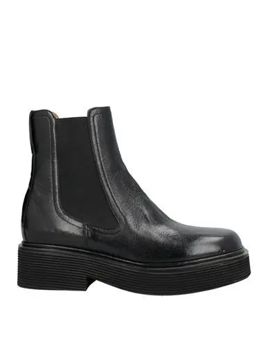Marni Leather Chelsea Boots