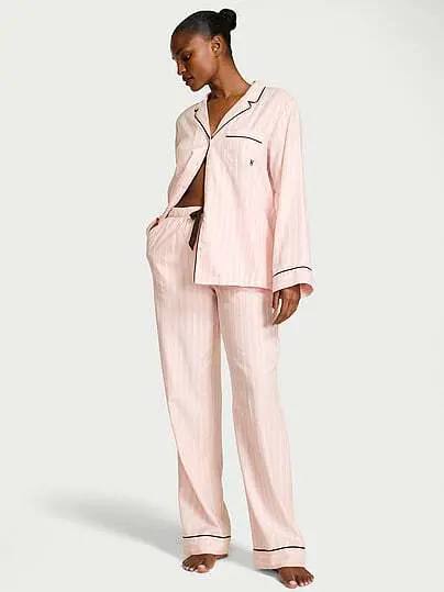 Victoria's Secret Flannel Long Pajama Set - Print