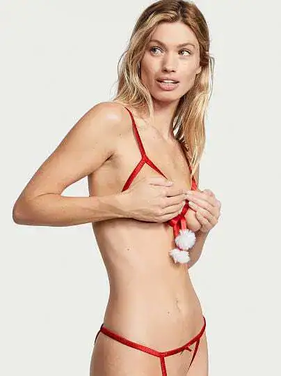 Victoria'S Secret Dream Angels Candy Cane Peekaboo Lingerie Set In Red -  73% Off | Editorialist