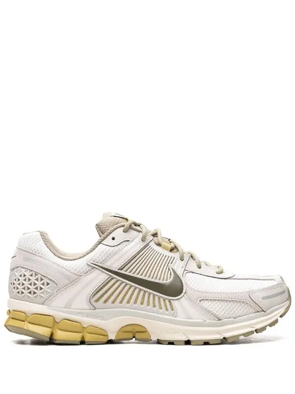 Nike Zoom Vomero 5 Sneakers