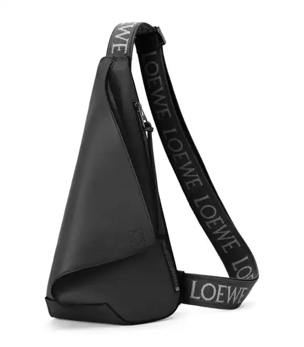 LOEWE Anton ショルダーバッグ Loewe Leather Anton Sling Cross-Body Bag - Black | Editorialist
