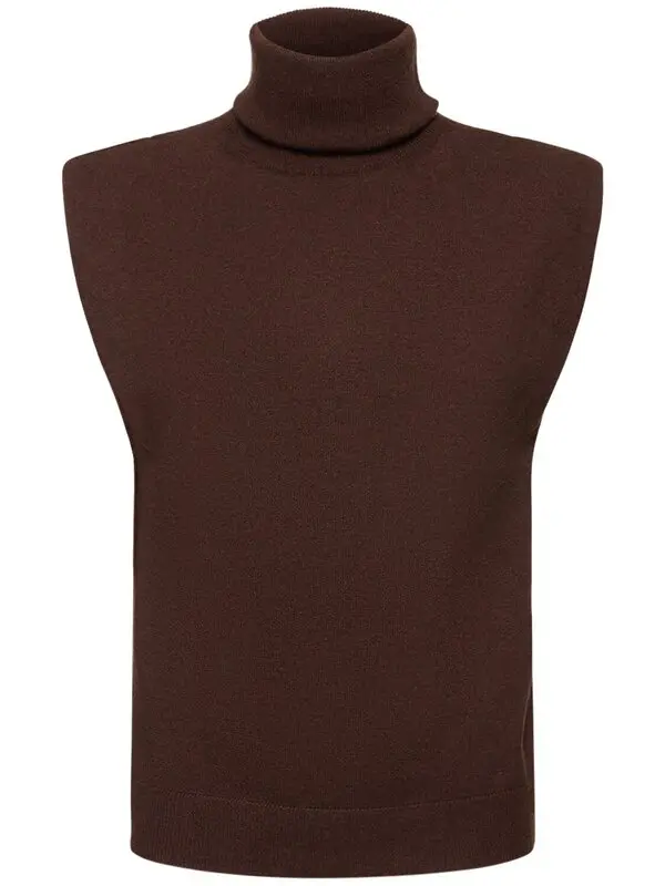 The Frankie Shop Nadia Thin Padded Sleeveless Vest In Brown 55