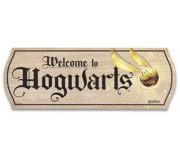 OPEN ROAD BRANDS Harry Potter Welcome To Hogwarts Wood Sign Openroad