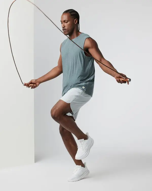 Vuori Banks Shorts - Sky Grey Linen Texture