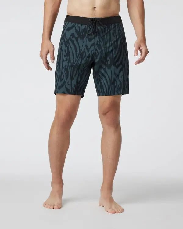Vuori Infinity Boardshort - Smoked Beryl Mirage