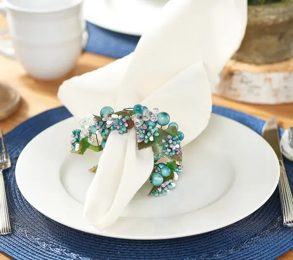 VALERIE PARR HILL As Is Set Of 4 Beaded And Pearl Napkin Rings Valerie