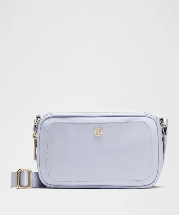 Lululemon Crossbody Camera Bag 2l - Serene Blue/gold