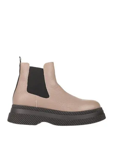 Steve Madden Leather Chunky Ankle Boots