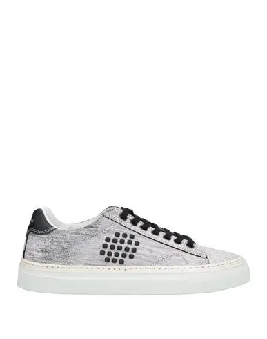 Bepositive Leather Low-Top Sneakers In White - 78% Off