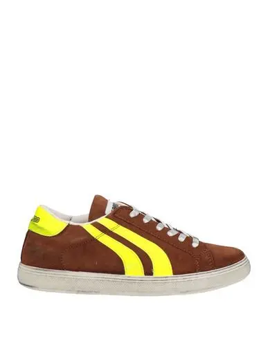 MECAP Sneakers