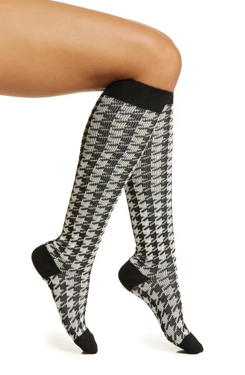 HIGH HEEL JUNGLE Houndstooth Knee High Socks - Black White
