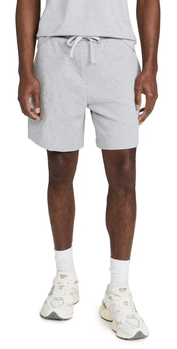 Alo Chill 6.75" Shorts - Athletic Heather Grey | Editorialist