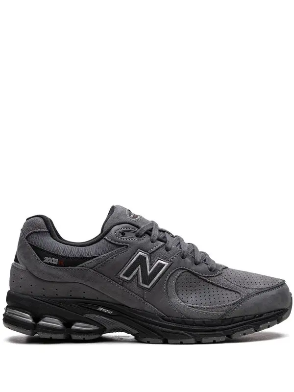 NEW BALANCE 2002r Leather Sneakers - Grey