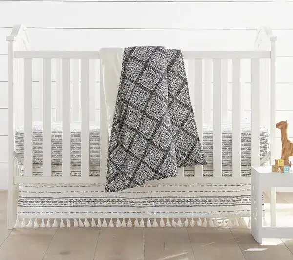 LEVTEX BABY Riley 3-piece Crib Bedding Set - One-color | Editorialist