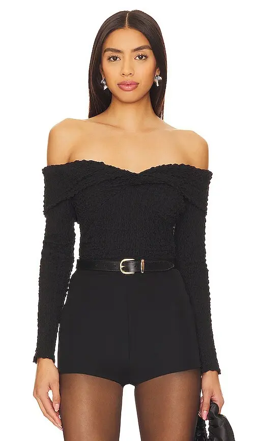 Astr The Label Kendy Off-the-shoulder Top