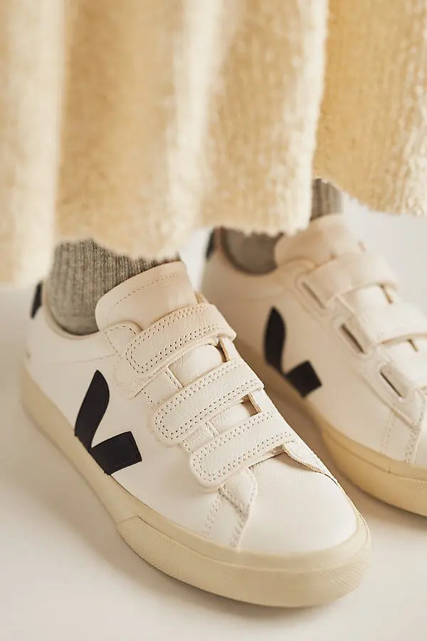 VEJA Chromefree Recife Sneakers - Extra White/black