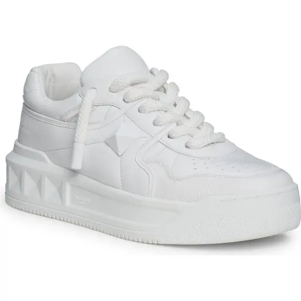 Valentino Garavani One Stud Xl Low-top Sneakers - 0bo-bianco