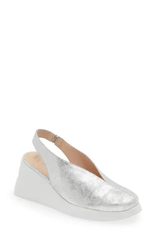 WONDERS Platform Wedge Slingback Pumps - Silver