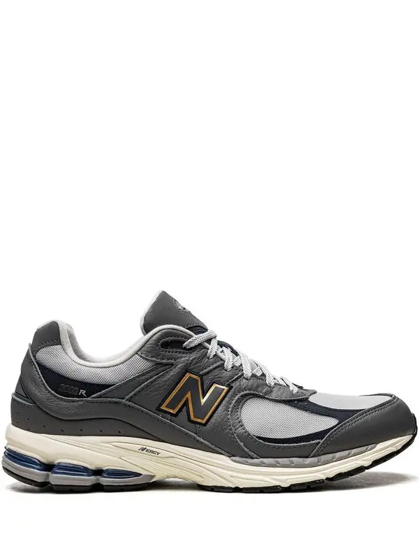 NEW BALANCE 2002r Sneakers - Grey