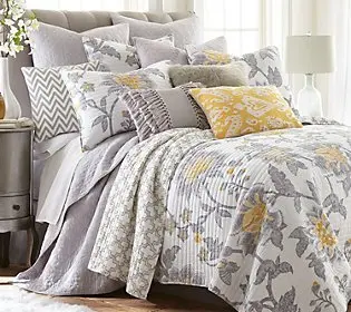 LEVTEX HOME Reverie Floral 3-piece Full/queen Q Uilt Set