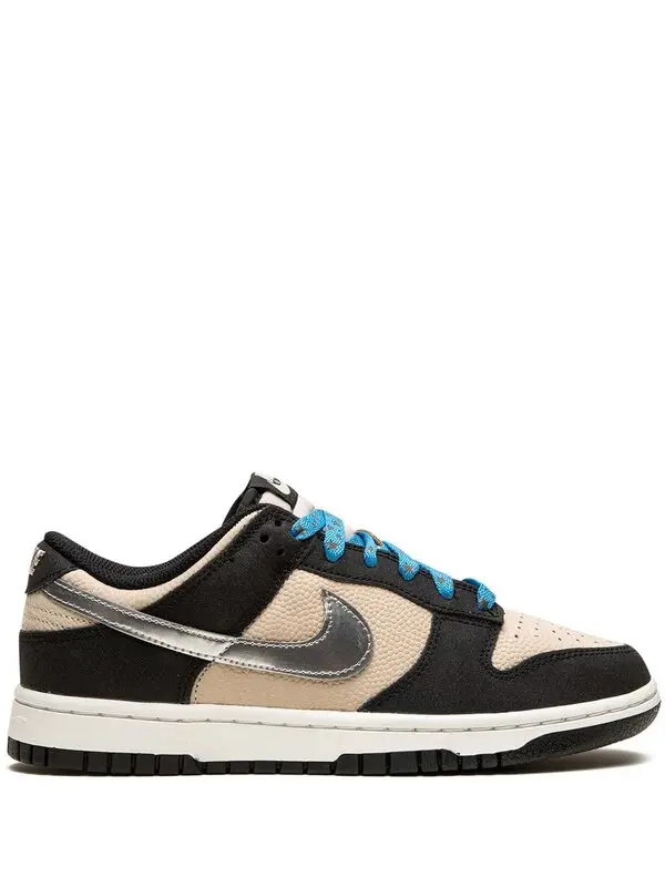 Nike Dunk Low Starry Laces Sneakers