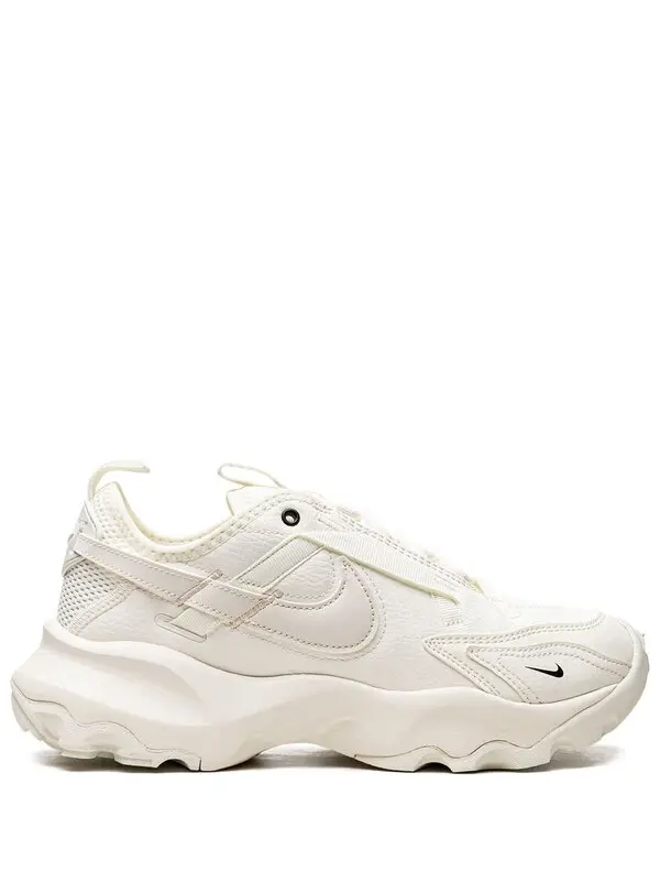 Nike Tc 7900 Sneakers - White
