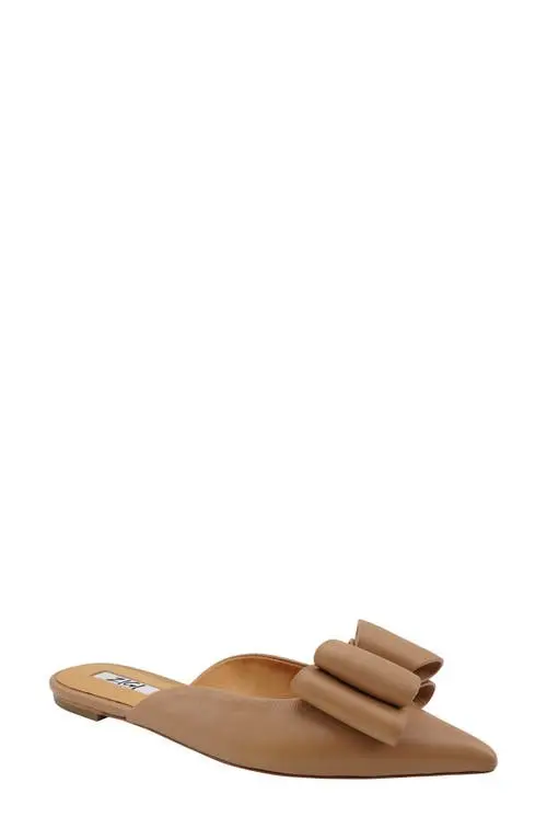 ZIGI Finland Pointed Toe Mule - Natural