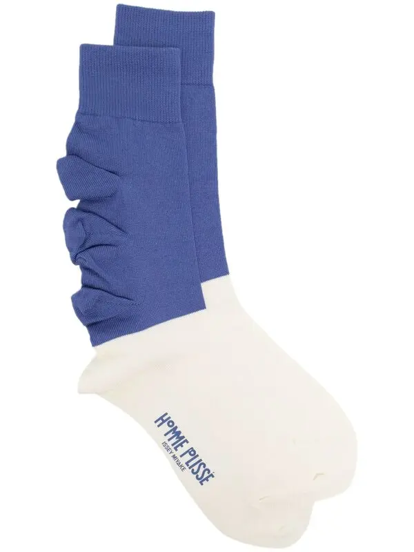 Issey Miyake Two-tone Ruffle-trim Ankle Socks - Blue