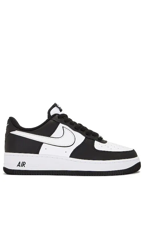Nike Air Force 1 '07 Sneakers - Black & White