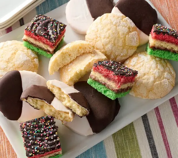 OHMIGOD! COOKIES Ohmigod! 1.5-lbs Lemon, Rainbow Or Black & White Cookies