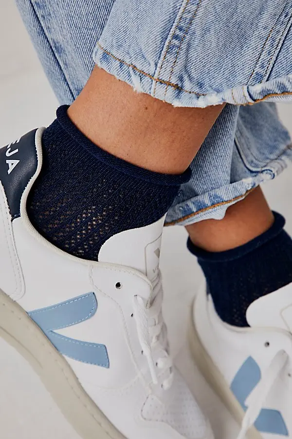 Free People Rony Roll Top Ankle Socks - Navy