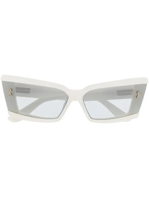 AKONI Rectangle Frame Sunglasses
