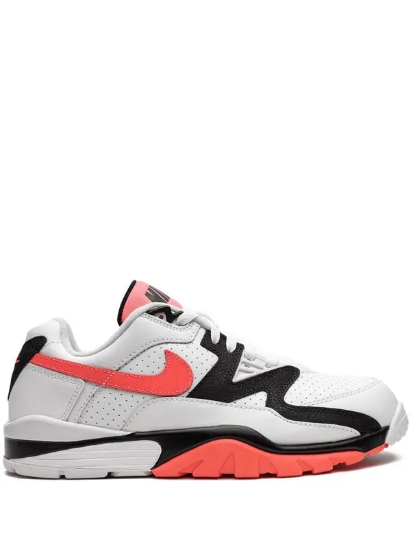 Nike Air Cross Trainer 3 Low Sneakers - White