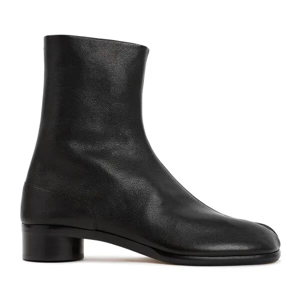 Maison Margiela Boots Ankle In Black - 56% Off | Editorialist