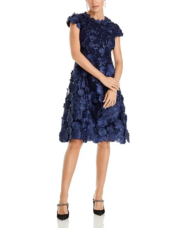 Rickie Freeman For Teri Jon Floral Lace Dress In Navy - 45% Off |  Editorialist