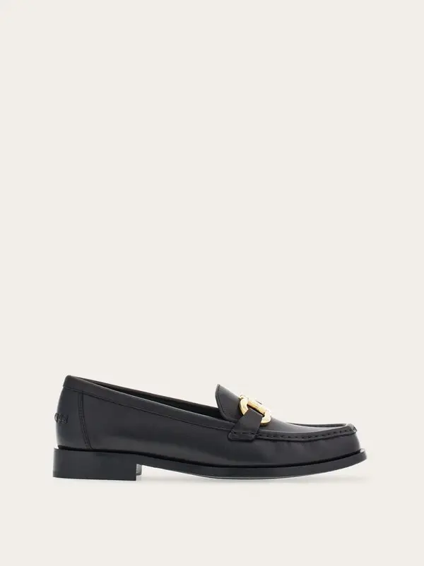 FERRAGAMO Loafer With Gancini Ornament - Black