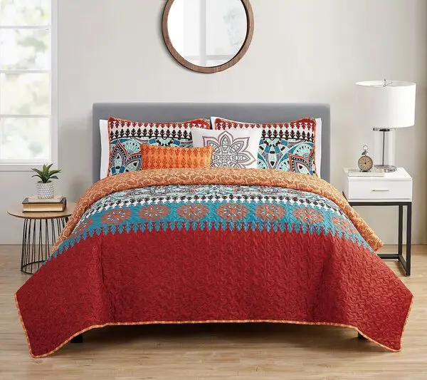VCNY HOME Ezra Reversible Medallion Quilt Set