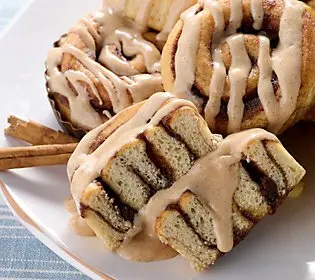 CINNAMOM BAKERY 6.5oz Individually Wrapped Cinnamon Rolls