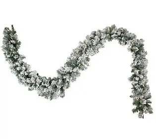 NORTHLIGHT 9' X 10' Flocked Madison Pine Garlan D Clear Lights