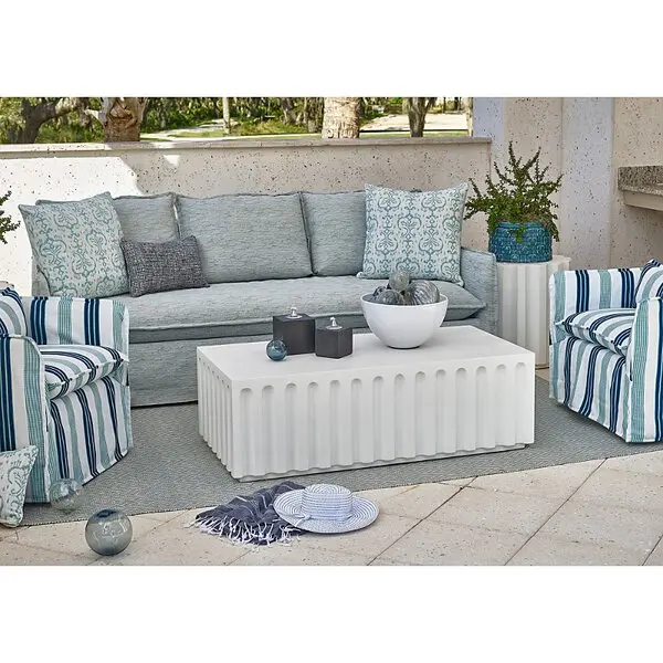 UNIVERSAL Edisto Cocktail Table